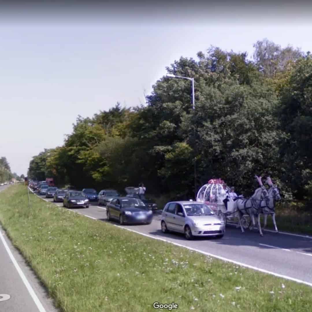 24 Funny & Weird Photos Found On Google Street View - Jontic